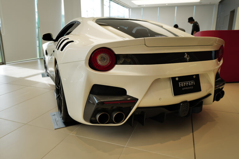 世界限定799台、フェラーリF12tdfを見てきた。なぜF12tdfの市場価値がそこまで高いのか、その理由を考えてみよう【動画】 - Life ...