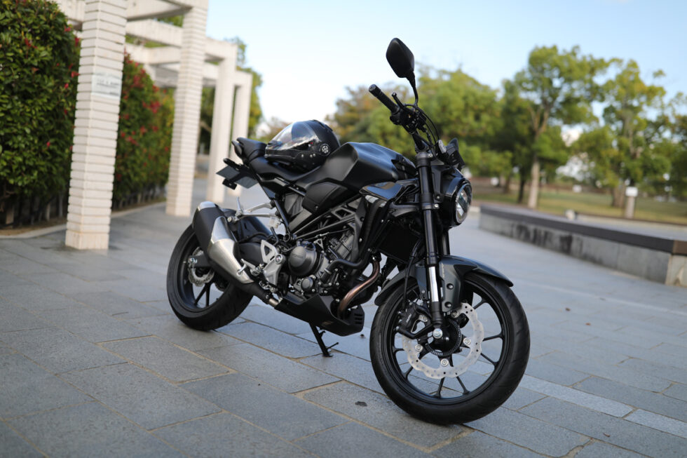 ホンダCB250R納車からはや3ヶ月。そのフィーリングなどボクが今感じていることを述べてみる - Life in the FAST LANE.
