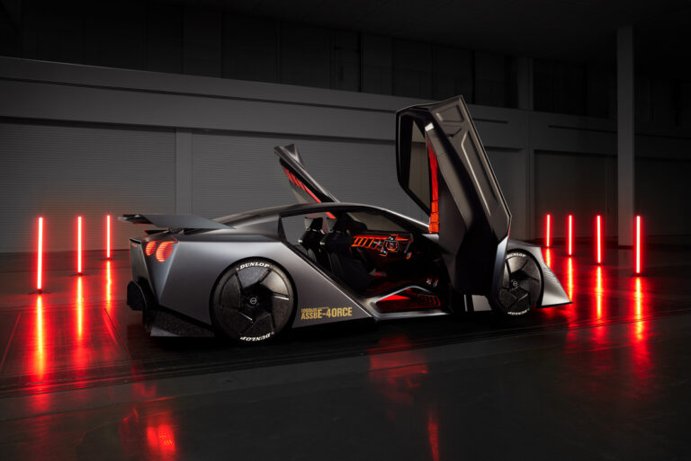 日産幹部が次期「R36 GT-R」のEV化を完全否定。リマックやロータスなど他社の「EVハイパーカーの失敗」から学んだ“ゴジラ”の生存戦略とは ...