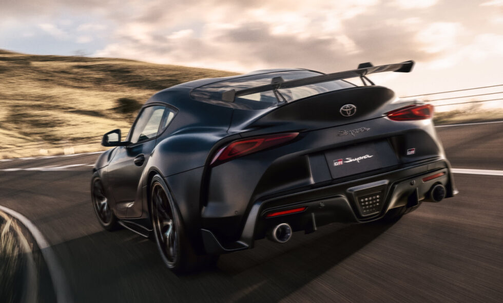 トヨタ史上「もっとも高性能な」GRスープラ A90 ファイナルエディションの価格は約1500万円。ベースモデルの約「倍」、そしてポルシェ911の価格帯に突入するも300台は即完売か ...