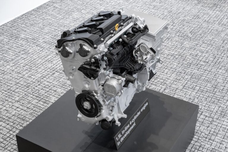 トヨタ、新世代1.5L＆2.0Lエンジンを発表。EV・ハイブリッド・水素まで対応する多用途パワーユニットにて「新時代の覇権」を狙う ...