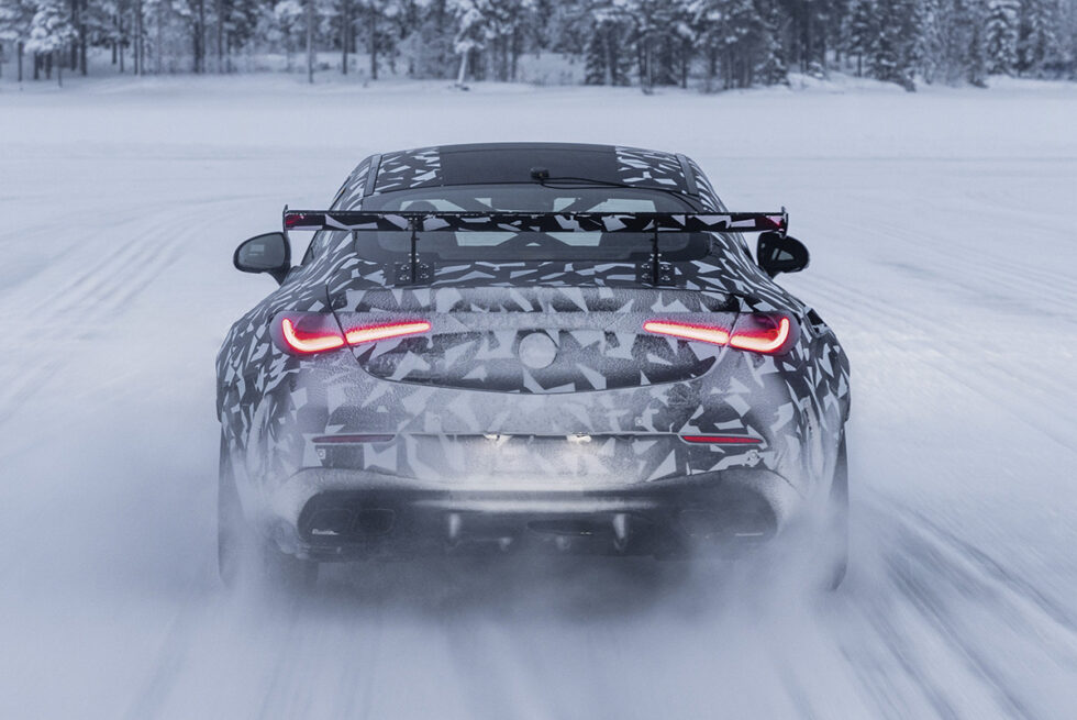 【究極の怪物】メルセデスAMG「ミトス」第2弾が氷上で覚醒。CLEベースにてV8復活、ノンハイブリッドの可能性も - Life in the ...